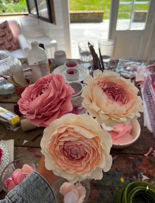 Cesca Molly Flowers | Display & Paper Flower Artist | Surrey, UK